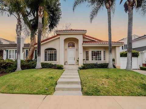 332 N Bowling Green Way | Los Angeles, CA