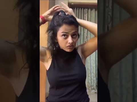 Shraddha Srinath hot armpits showing