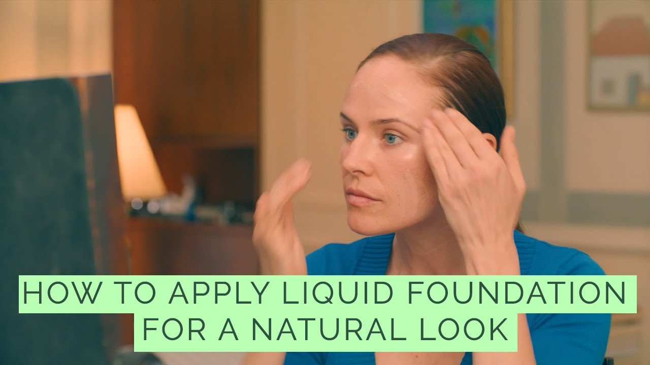 How to apply LIQUID FOUNDATION for a natural look