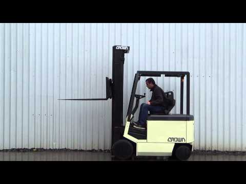 CROWN. 2500KGS LIFT CAPACITY. ELECTRIC FORKLIFT TRUCK