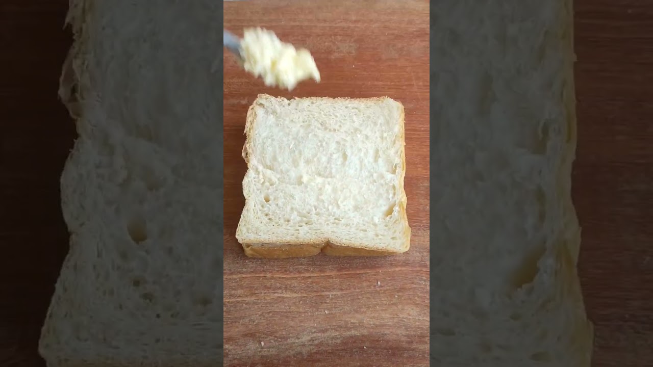 Air Fryer Cheese Garlic Bread 🧀🧄 #shorts #cheese #airfryer #garlicbread