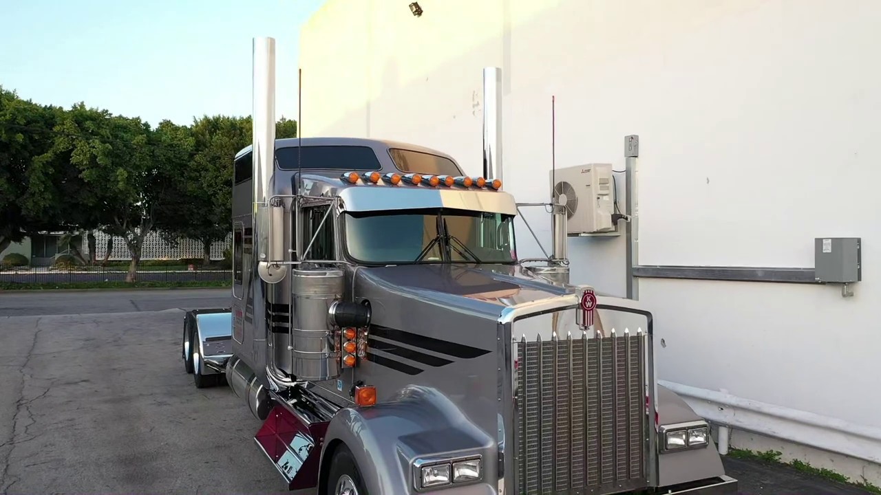 Kenworth W900L AK Lite 8" Dynaflex Chrome Exhaust Kit - Raney's Truck Parts