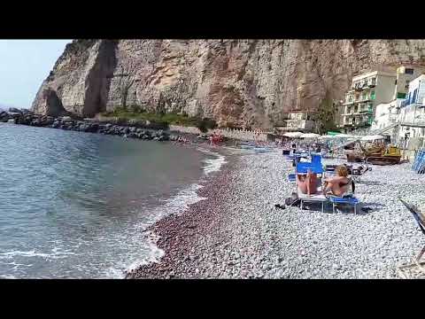 Meta, la spiaggia di Alimuri diventa sempre più piccola - Positanonews