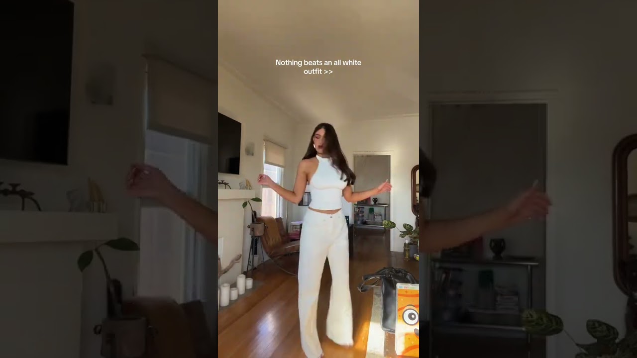 all white 🤍 #ellacervetto #model #australian