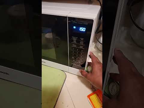 Panasonic NN-SN65KW Microwave Oven with Inverter Technology, 1200W, 1.2 cu.ft. Small Genius Sensor