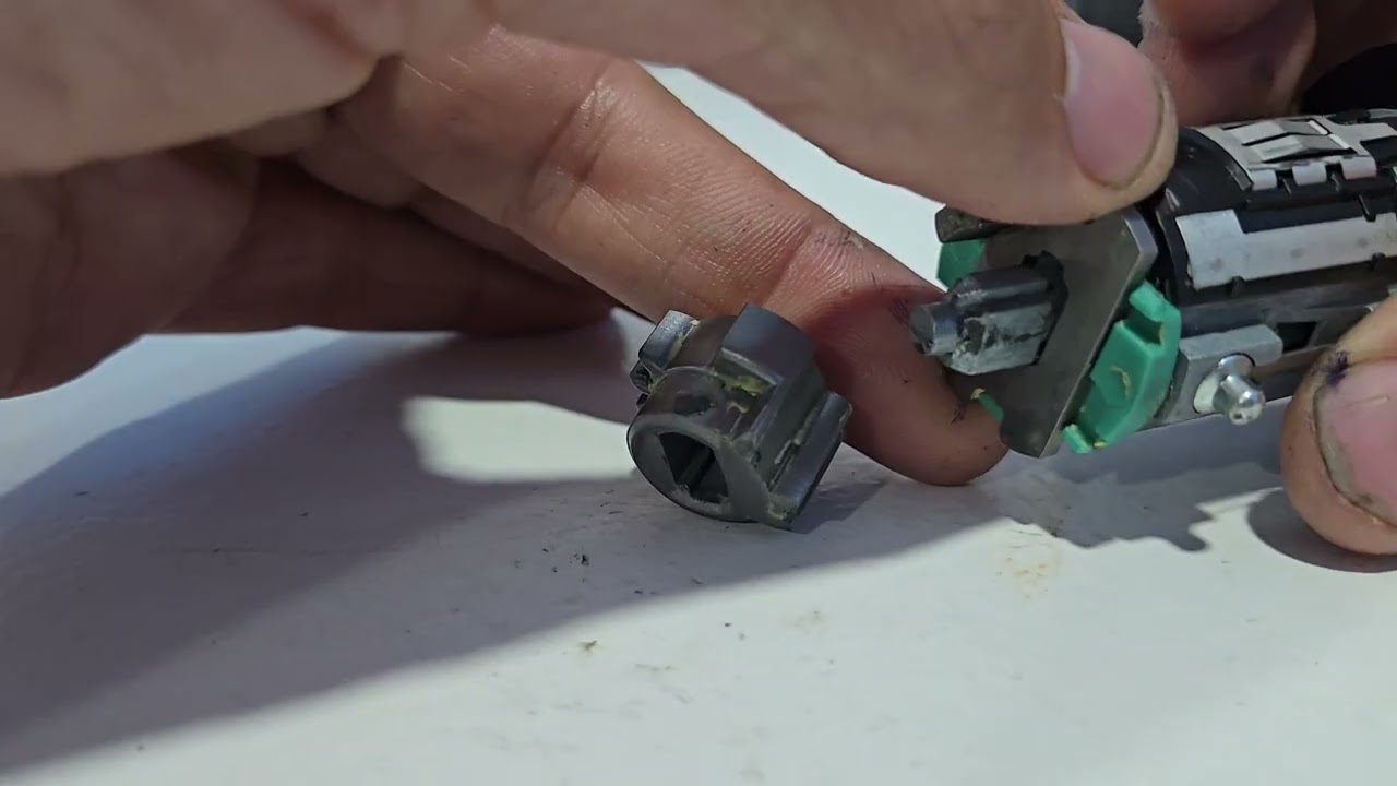 Steering Column Ignition Switch / Lock Actuator key cylinder Gear