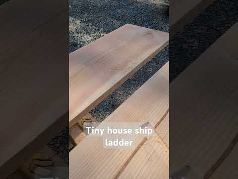 DIY tinyhouse ships ladder.