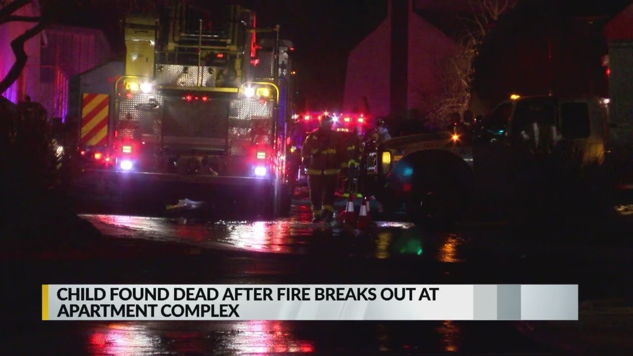 1 child dead after fire torches northeast Albuquerque apartment complex