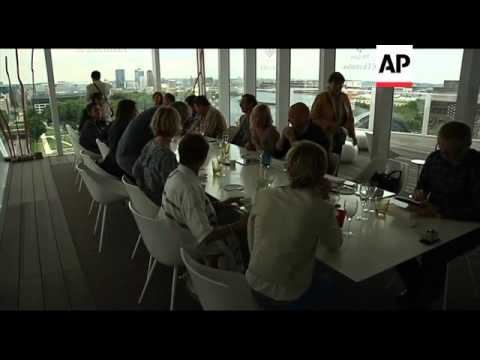 Pop Up restaurant on top of Brussels landmark