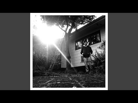 Scribblin' (feat. Cruncle)