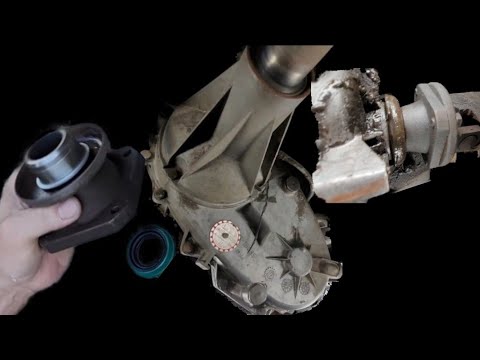 "Oh no my transfer case is leaking" 208 front output shaft yoke speedi sleeve repair & seal replace