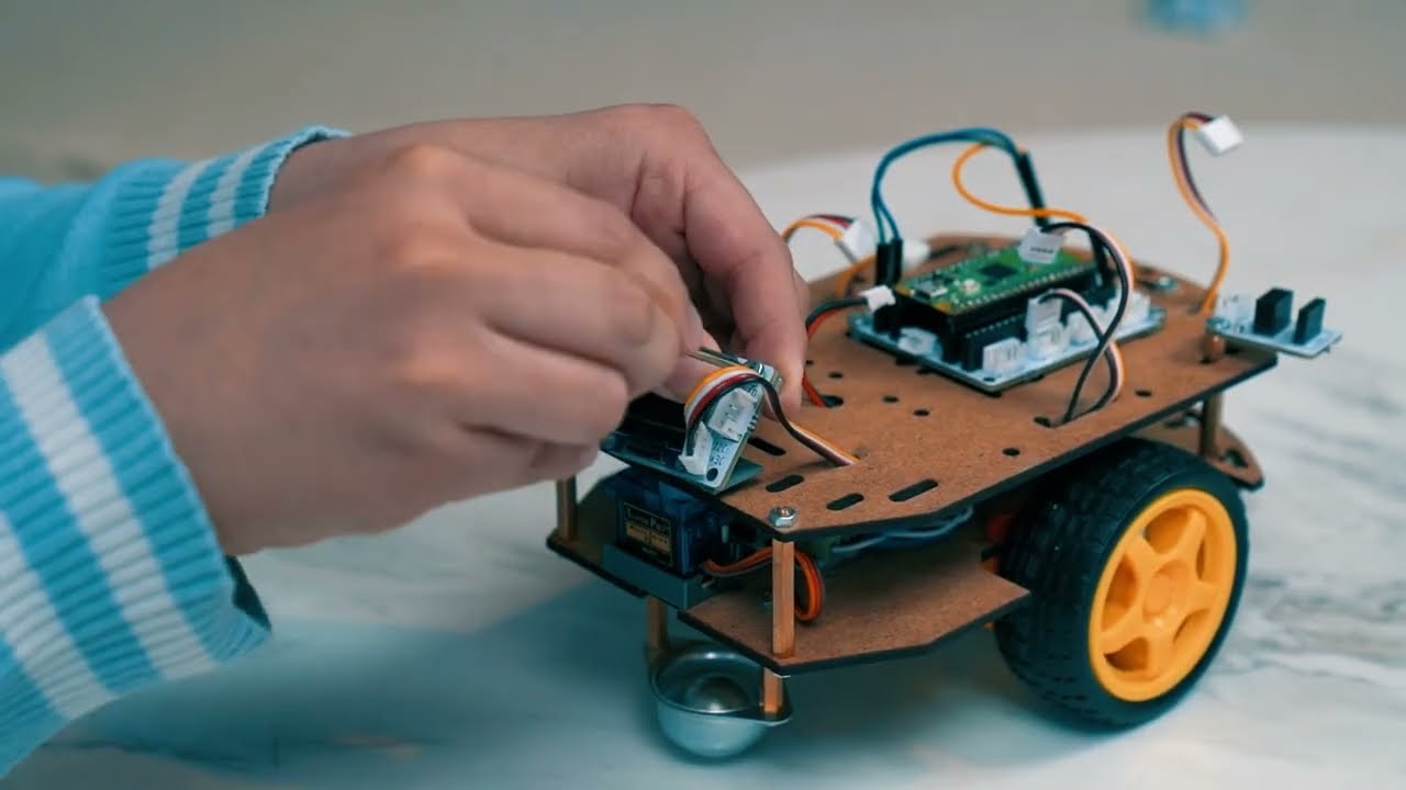 Pico Bricks - Make, Run, Split, Merge