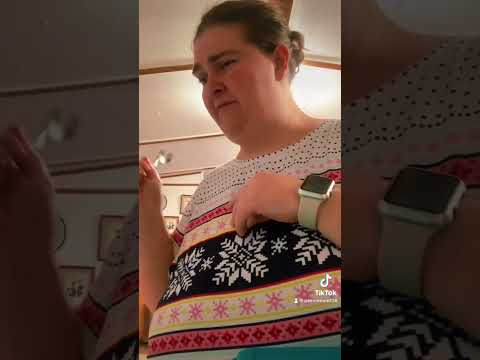 Opening the Pukka Tea Advent Calendar December 14