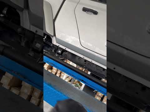 Jeep Gladiator Electric Running Boards: AMP Research Power Steps