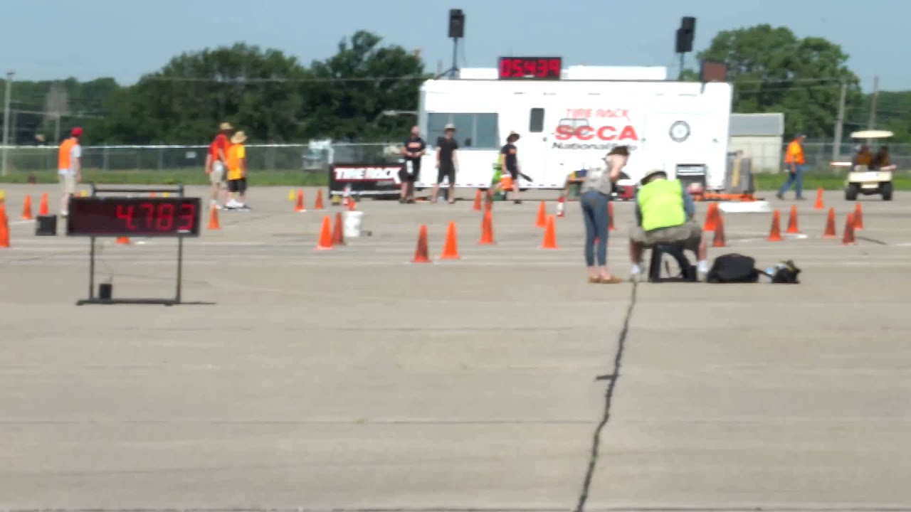 2014 FSAE Lincoln Acceleration John Laing Run 1