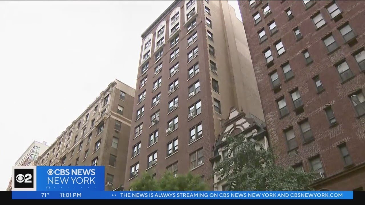 NYPD probing deaths of 4 family members on UWS as possible murder-suicide