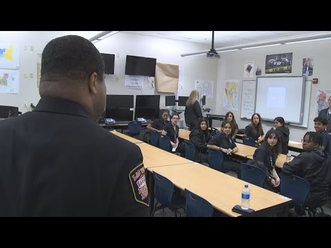Studenten uit Las Vegas werken eraan om de volgende generatie noodhulpverleners te worden