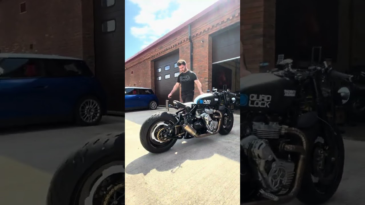 INSANE CUSTOM QuadLock Bike