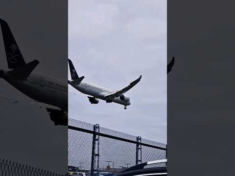Saudi πΈπ¦ airline London Heathrow