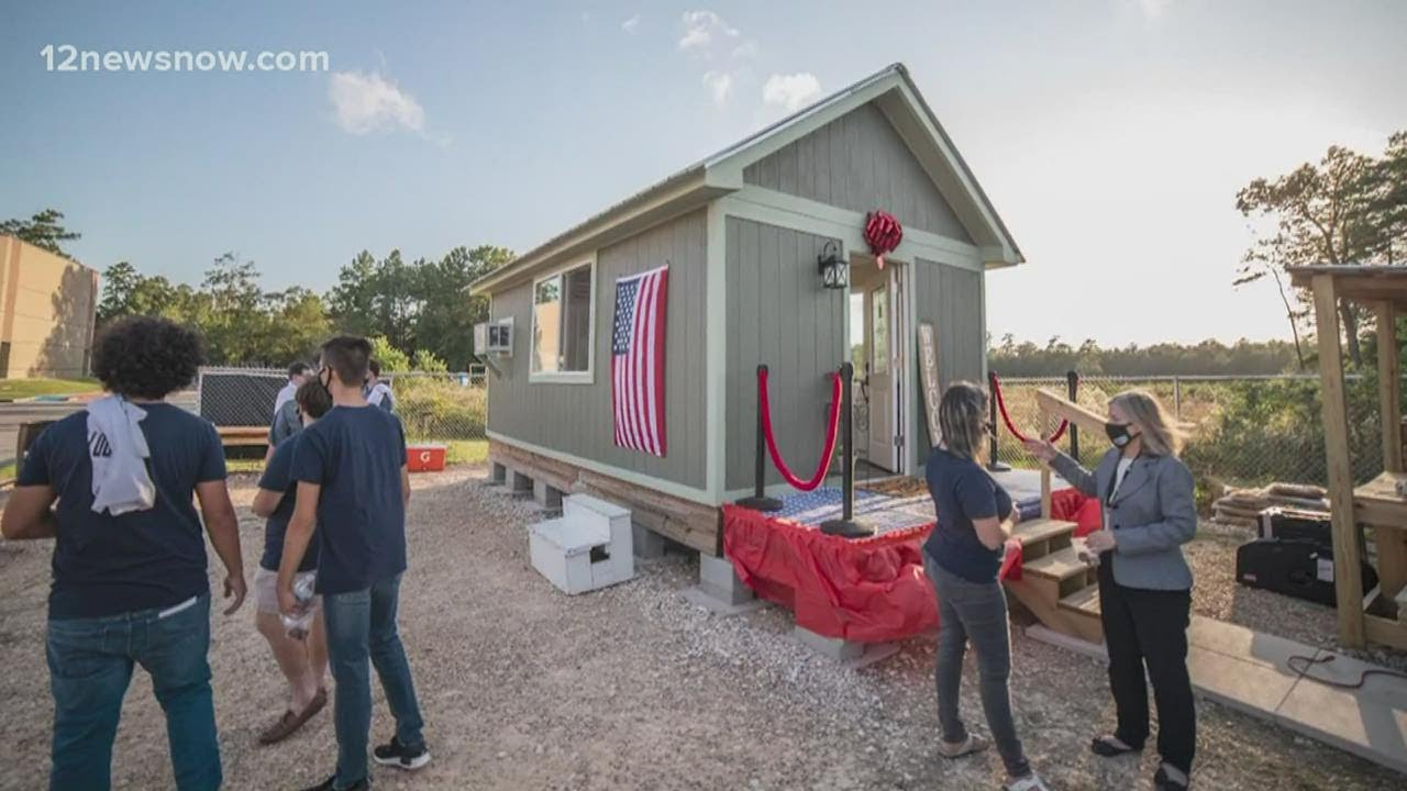 Kingwood high school students build tiny homes to help homeless veterans
