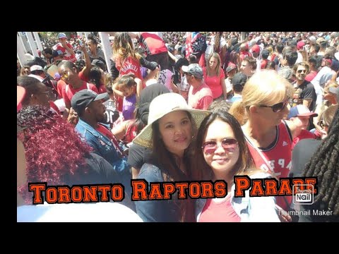 500,000 Toronto Raptors fans,waiting at the Raptors parade