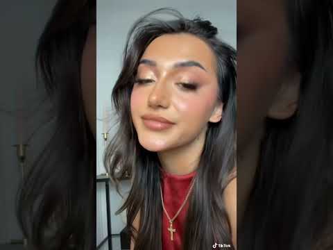 Lip fillers migrate, they donโt dissolve #lipfillers #lipfiller #makeup