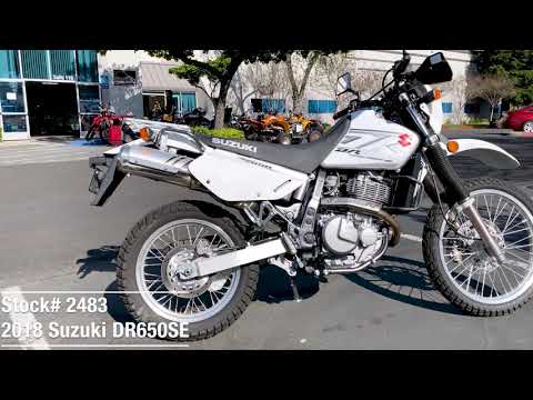 2018 Suzuki DR650SE | Walk Around + Exhaust Note | Superbike Showroom