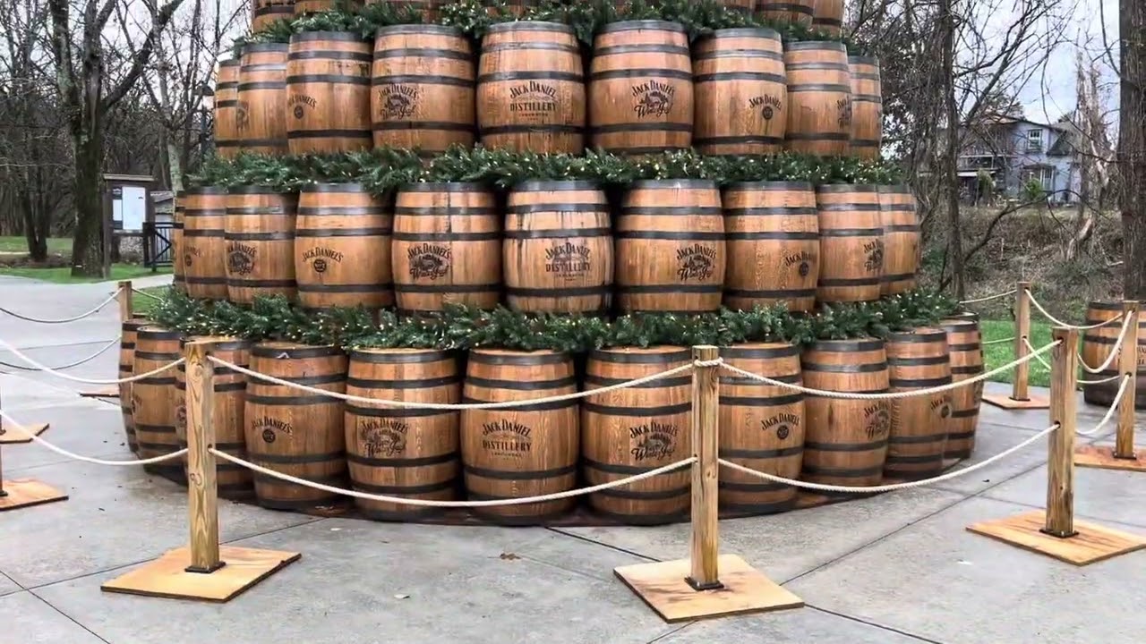 Jack Daniels Whiskey Distillery - Lynchburg Tennessee - Squires Only Christmas Time   Tenness Whisky