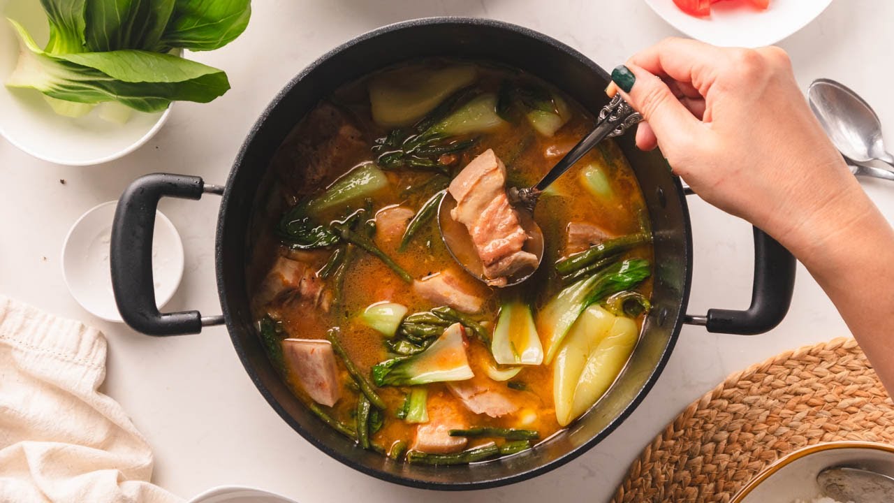 Pork Sinigang | Filipino Sinigang na Baboy