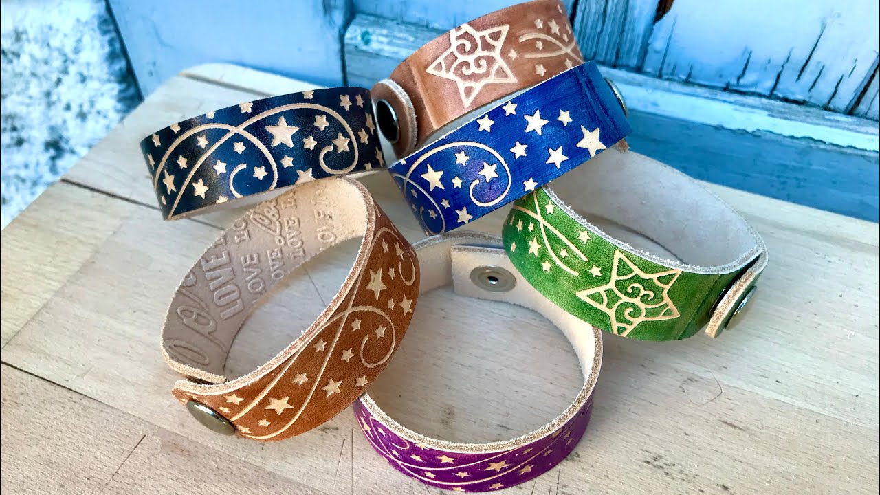 Manual embrossed leather bracelets by Sizzix