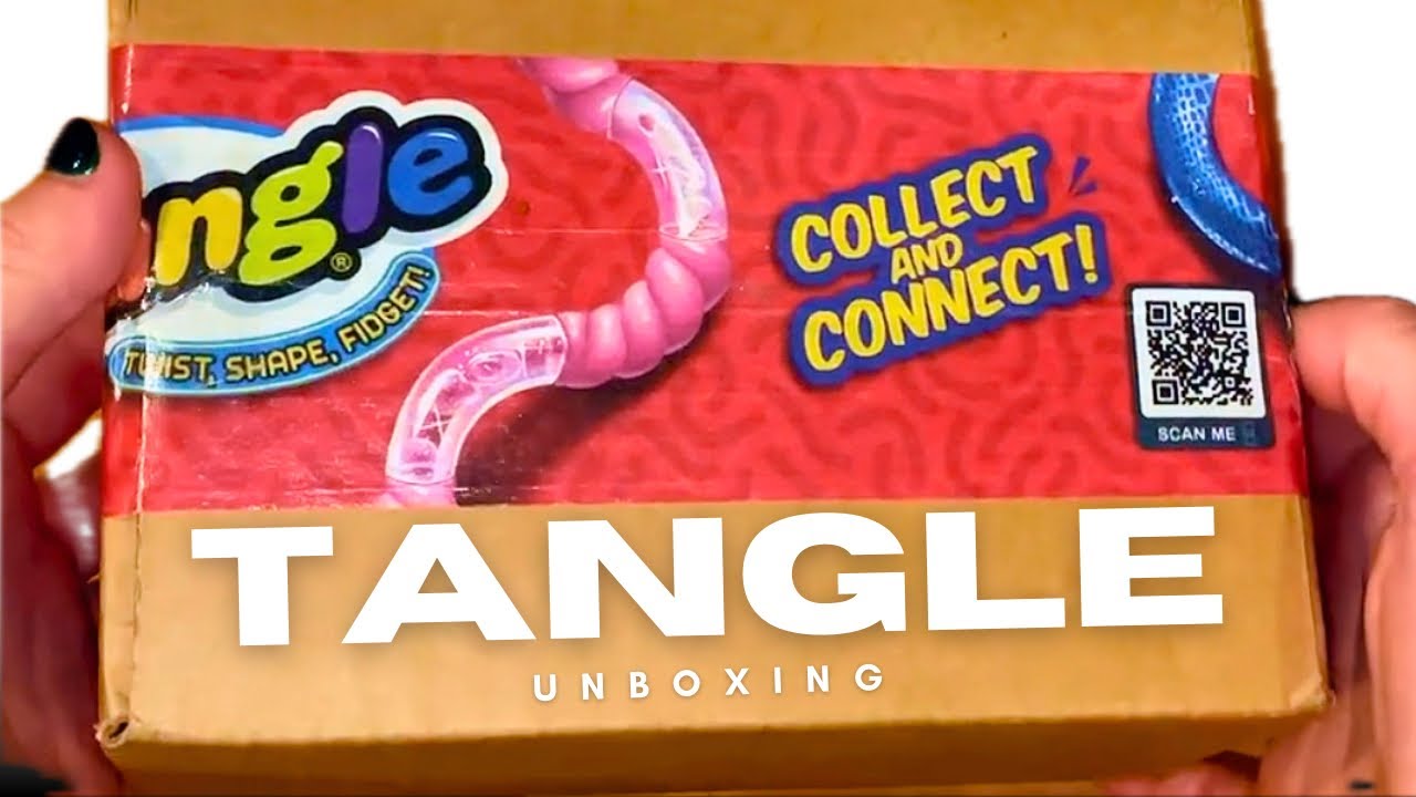 Unboxing my latest Tangle order  