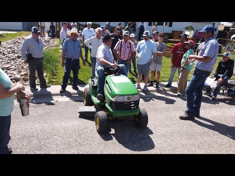 Huge Great Plains Auction Limon, Colorado Tools, Truck, John Deere Lawn Tractor, Knives
