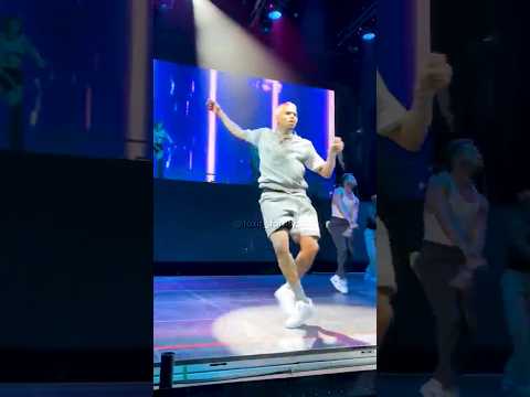 Chris Brown OUT-DANCES His Pro Backup Dancers #rap #chrisbrown #concert #performance