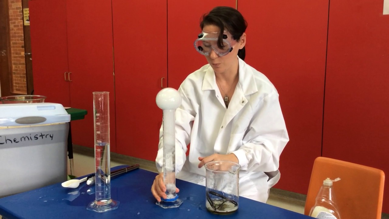 Making CO2 bubbles with dry ice