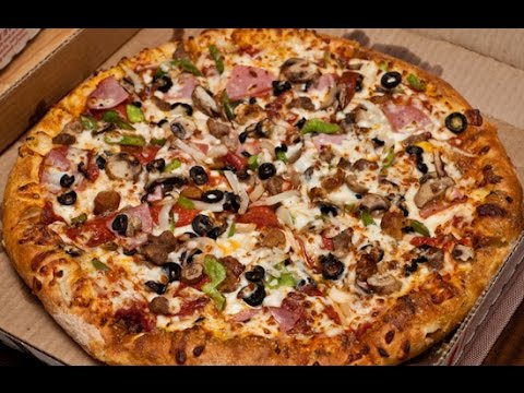 Domino's ExtravaganZZa Pizza Review - WE Shorts