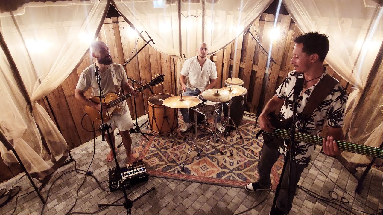 Hire Salva Alba - solo act - Singing Guitarist in Miami, FL | GigSalad