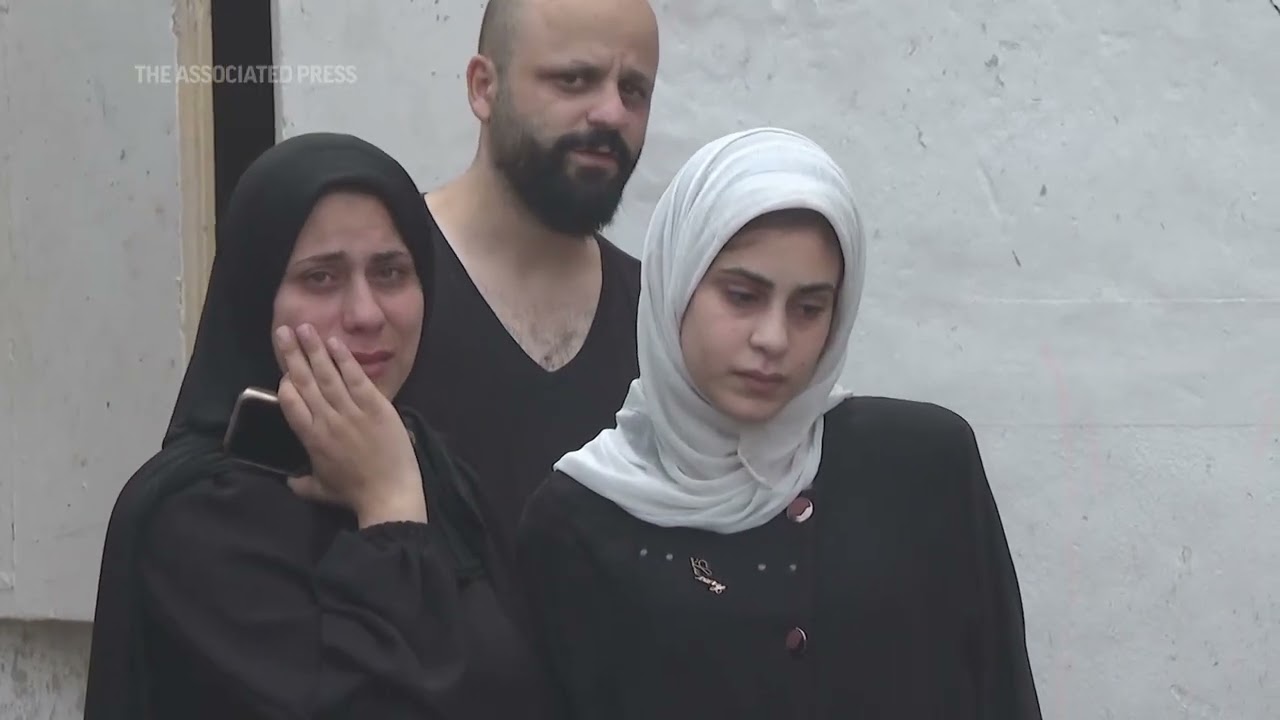 Israeli military expands entry into the Gaza Strip as aistrikes intensify