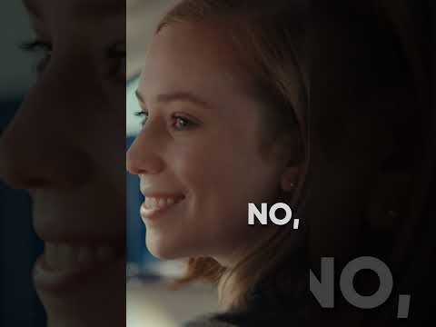 Deborah Vance Has Strong Opinions About Ava’s Hands ✋🏻 #Hacks | TBS