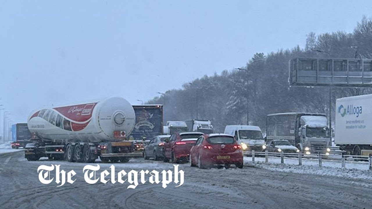UK weather: Police blame motorists for M62 gridlock as drivers stranded ...