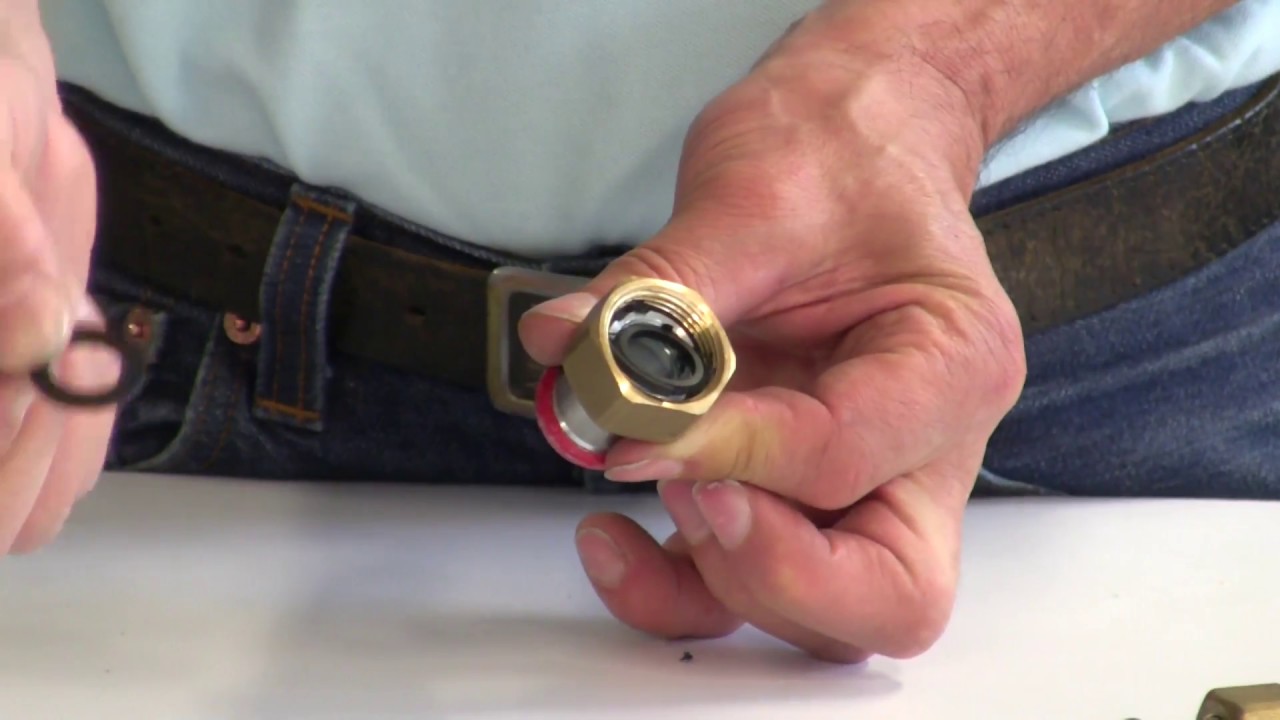 Pressfitting connector with swivel