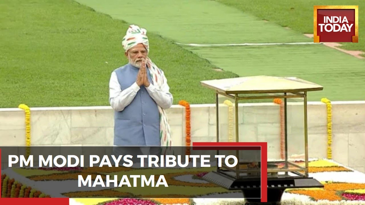 Independence Day 2022: PM Modi Pays Tribute Mahatma Gandhi At Rajghat Ahead Of Speech From Red Fort
