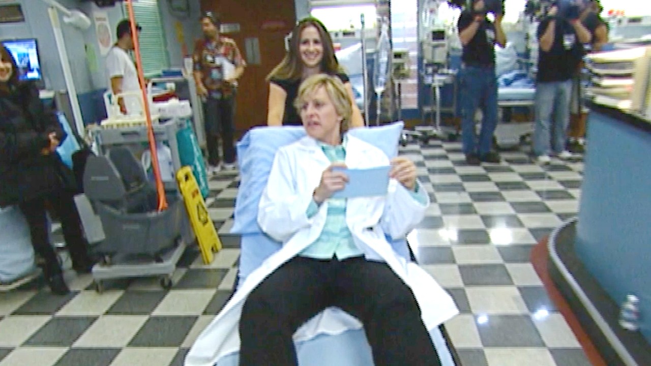 Ellen Visits the Set of 'ER' • Gacox Videos