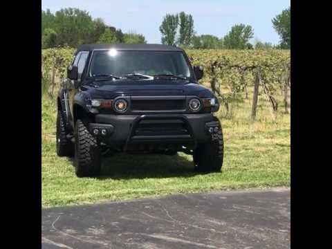 2008 Lifted Black Toyota FJ Cruiser