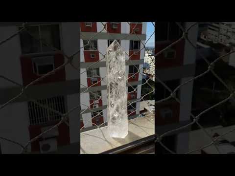 1.275 kilo .11 1/4"tall super quartz crystal
