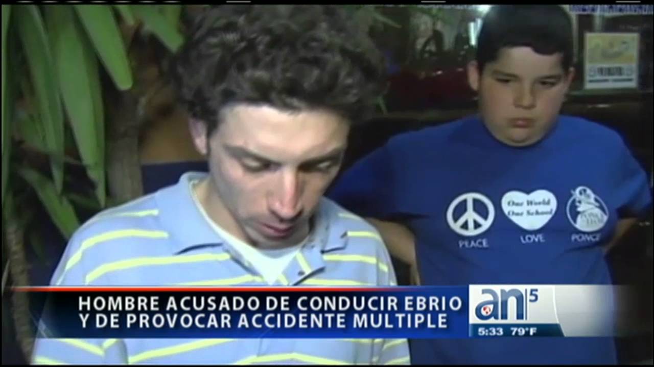 Hombre acusado de conducir ebrio y de provocar accidente múltiple - América TeVé