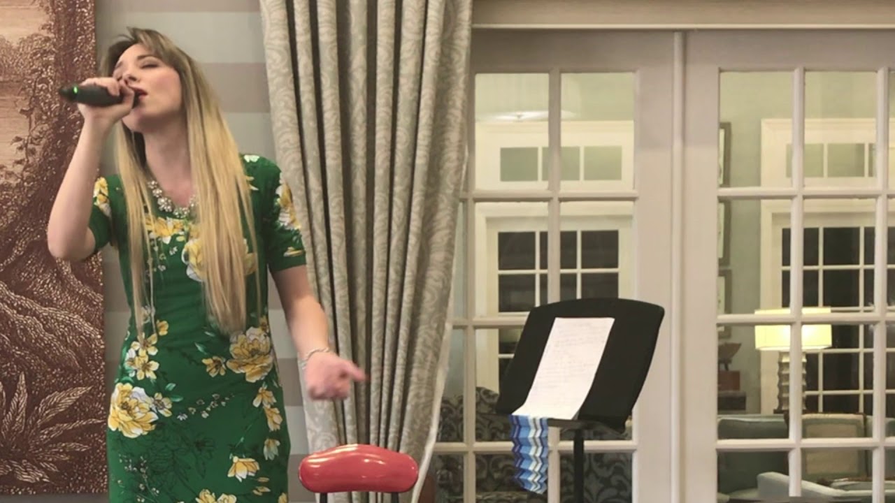 Hire Lady Jukebox - Marilyn Monroe Impersonator in New York City, NY | GigSalad