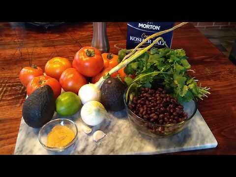Jill & Averi... in the kitchen?? Say what?! Happy Pico de Gallo!! (Salsa Fresca)