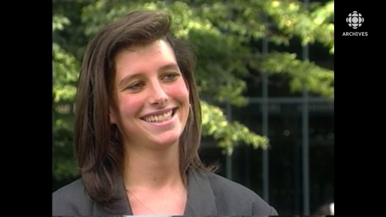 Manon Rhéaume, première femme à jouer un match de hockey dans la Ligue nationale de hockey en 1992