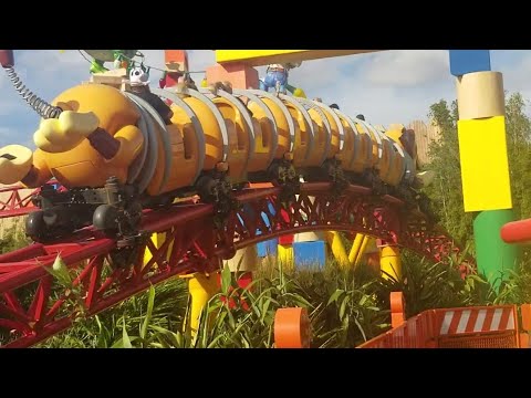 Slinky Dog ๐๐ข๐ก roller coaster #slinky#dog#disney#orlando
