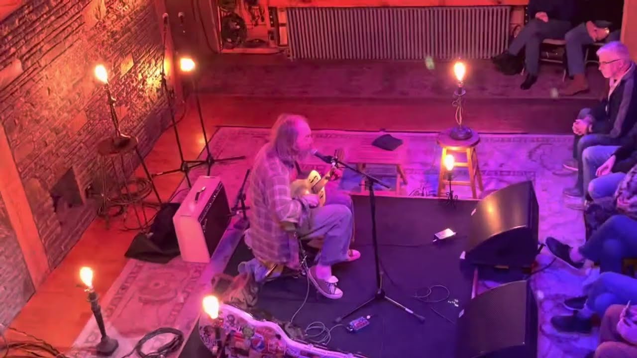 Charlie Parr Gets Right Down To It in Rochester